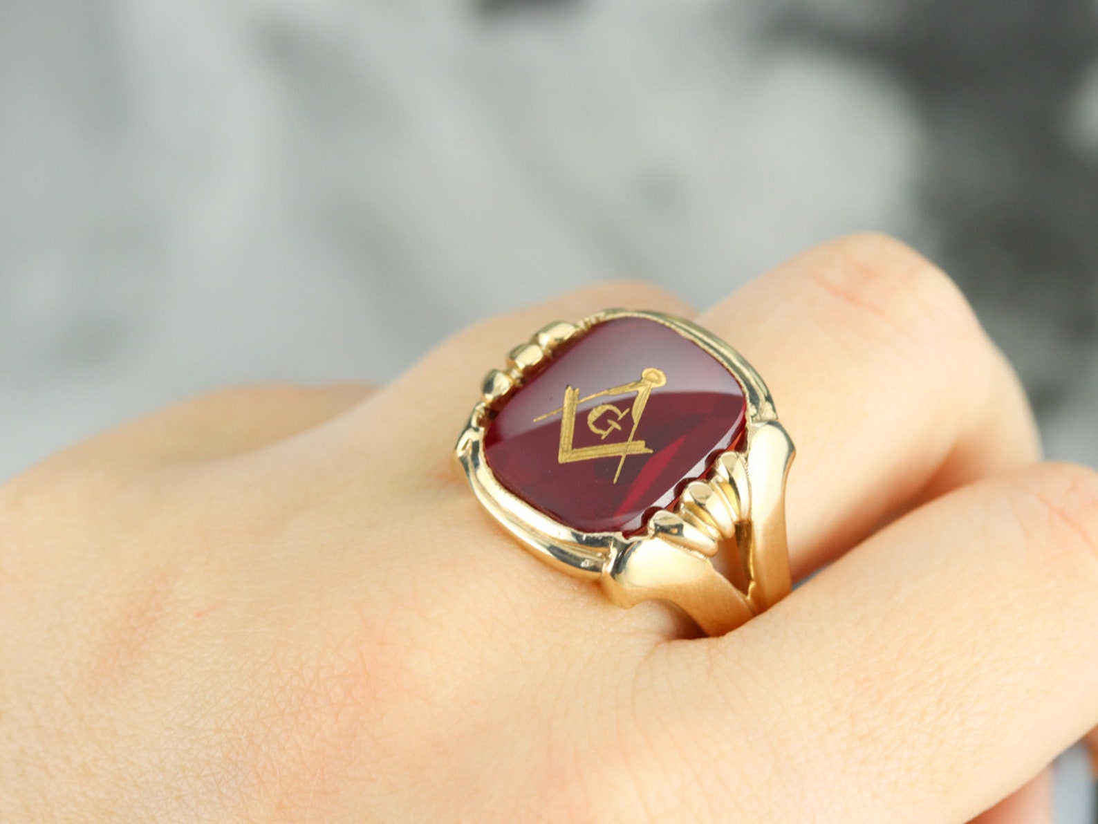 Large Vintage Decorative Side Red Glass Masonic Signet Ring - Etsy