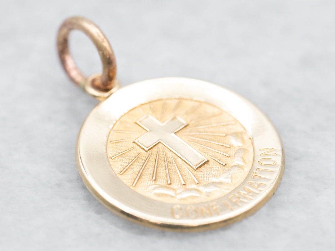14K Yellow Gold Confirmation Medallion, Religious Gift - Etsy