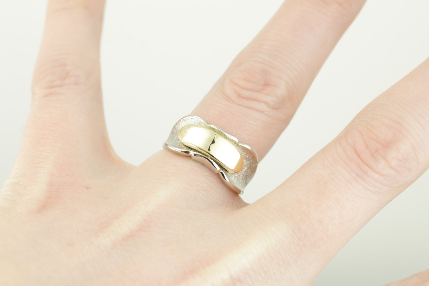 Modernist Two Tone Right Hand Ring WRYHDV-R - Etsy