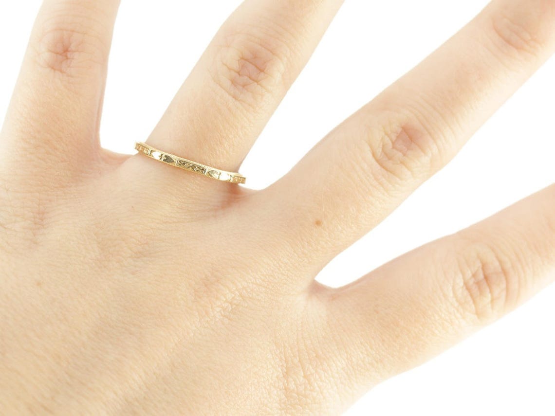 The Cora Band in 18 Karat Yellow Gold Stacking Band Wedding - Etsy