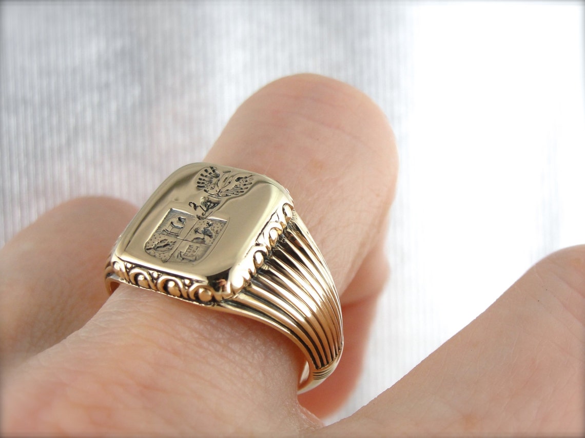 Vintage Coat of Arms Men's Signet Ring True Wax Stamping - Etsy