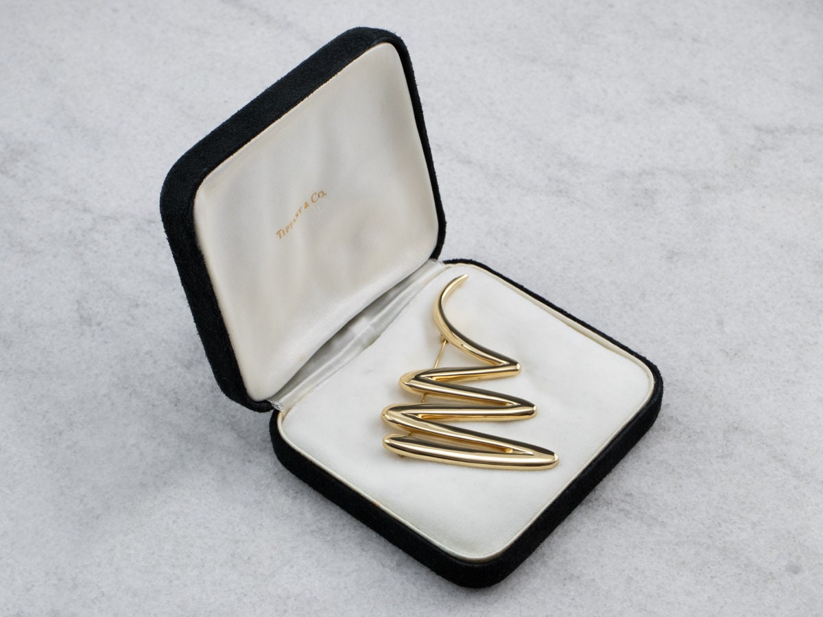 Tiffany & Co Paloma Picasso Zig Zag Pin, Large Scribble Pin Tiffany & Co Paloma Picasso Zig Zag Pin, Large Scribble Pin