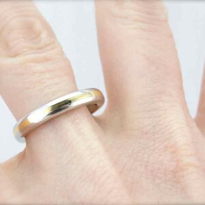 Simple Platinum and 18K Yellow Gold Mixed Metals Wedding Band P3F5L0-R ...