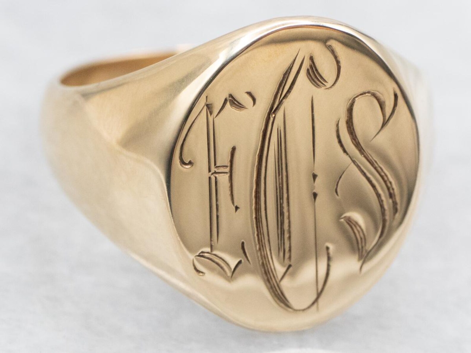 10K Gold "esc" Monogram Signet Ring, Size 8.75 - Etsy Canada
