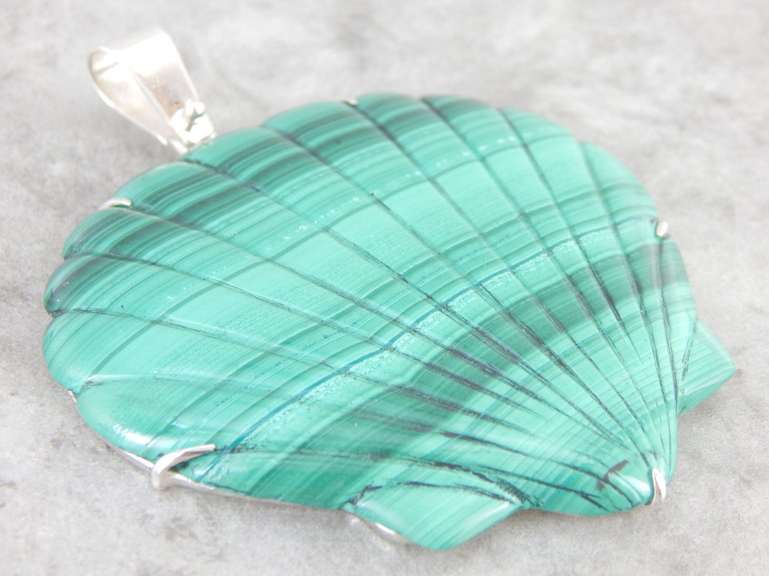 Large Malachite Carved Scallop Shell Statement Pendant VL3NY8-D - Etsy