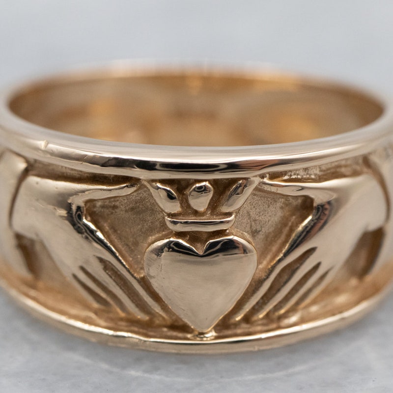 Claddagh Pattern - Etsy