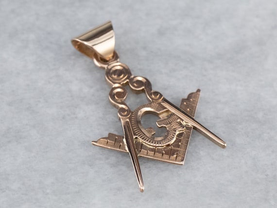 Classic Masonic Symbol Pendant, Antique Gold Mason Pe… - Gem
