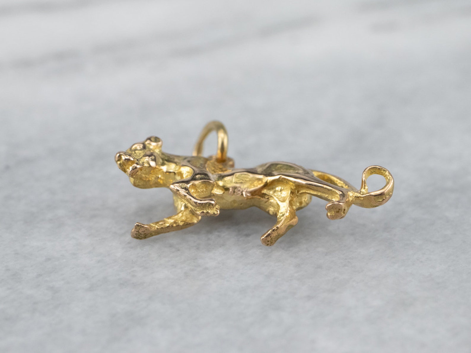 Vintage 18K Gold Stalking Panther Charm Pendant - Etsy