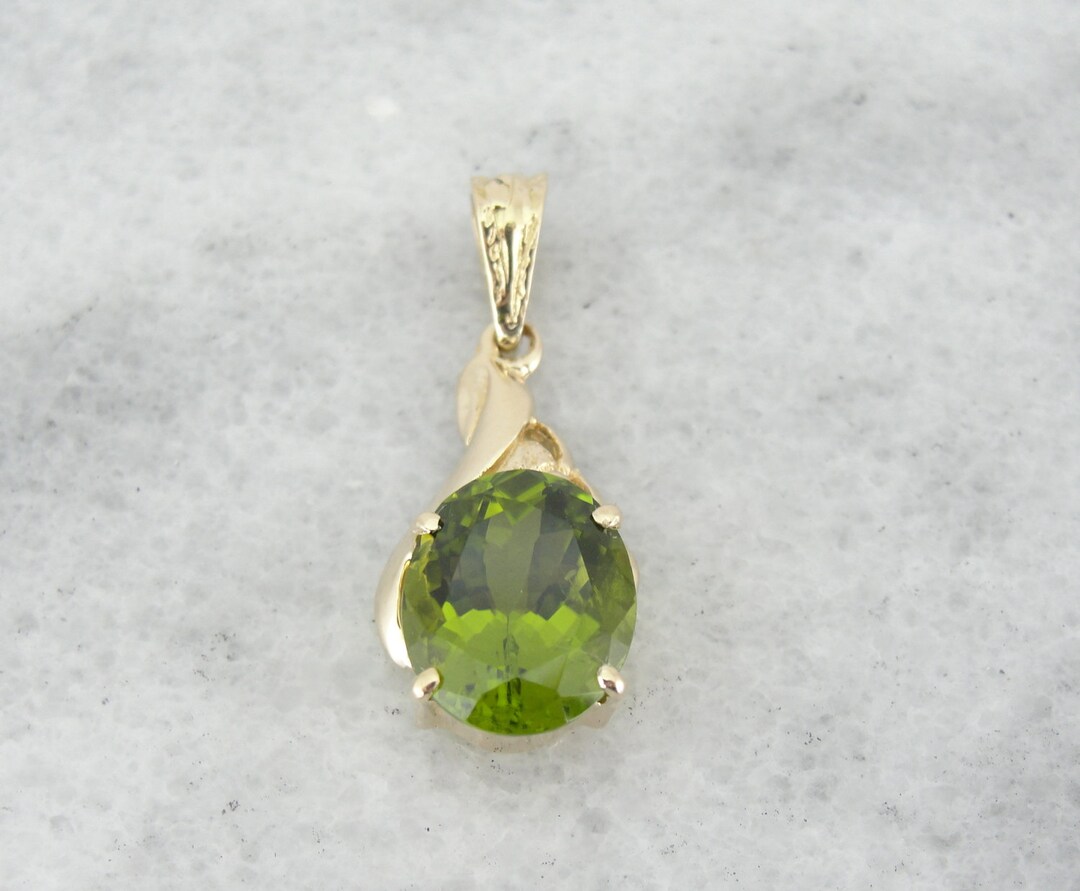 Vintage 14K Gold Peridot Pendant, Olive Green Gemstone - Etsy