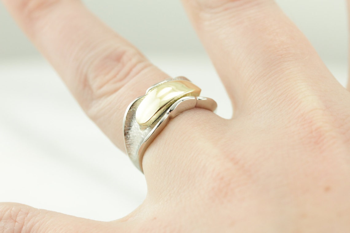 Modernist Two Tone Right Hand Ring WRYHDV-R - Etsy