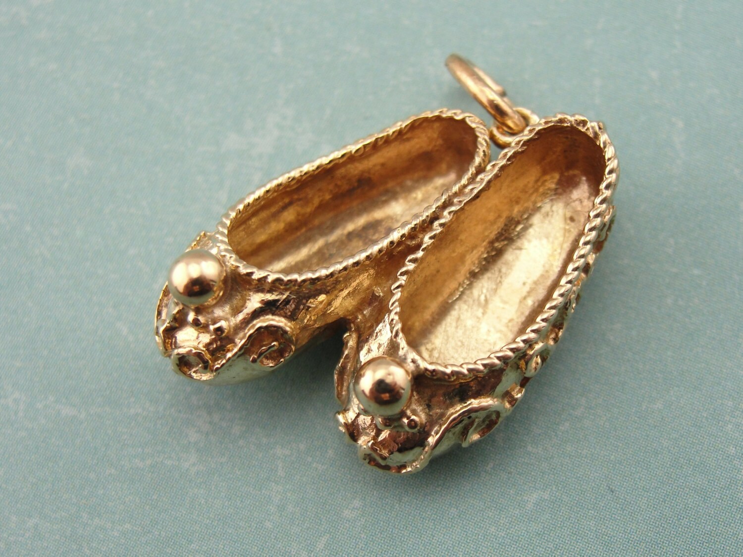 Vintage Ornate Gold Slippers Charm or Pendant N4EHYH-R - Etsy