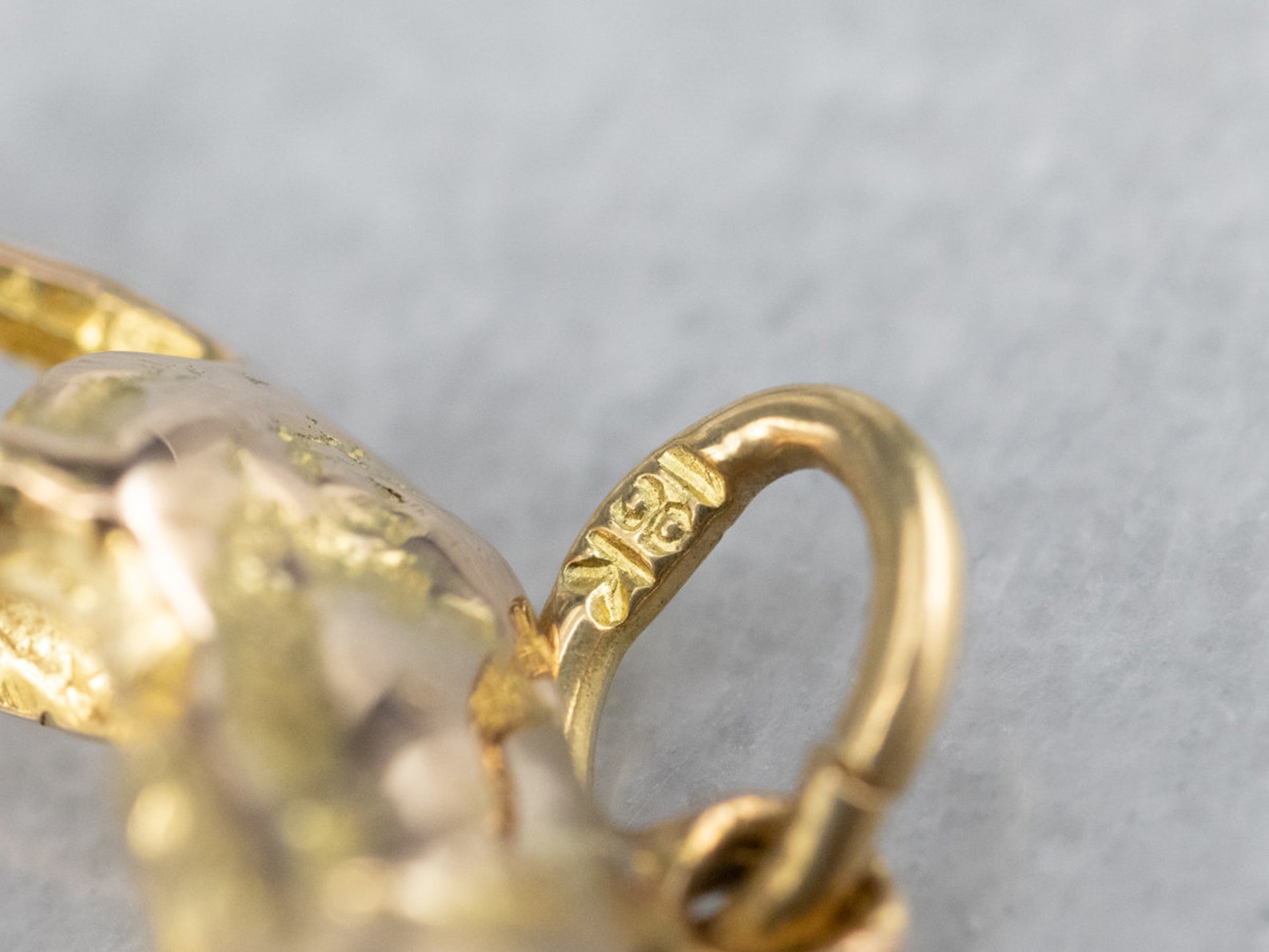 Vintage 18K Gold Stalking Panther Charm Pendant - Etsy