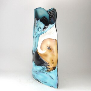Porcelain Musk Ox Raven God Sacrifice Vase Decorative Sculpture Vessel ...