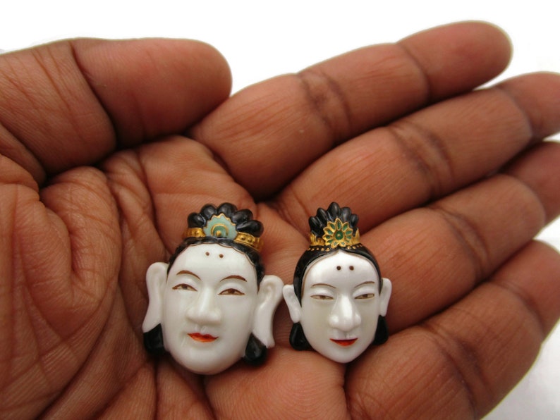 Jumbo Toshikane BENZAITEN Button/size 27mm X 23mm /7 Fortune Gods Arita ...