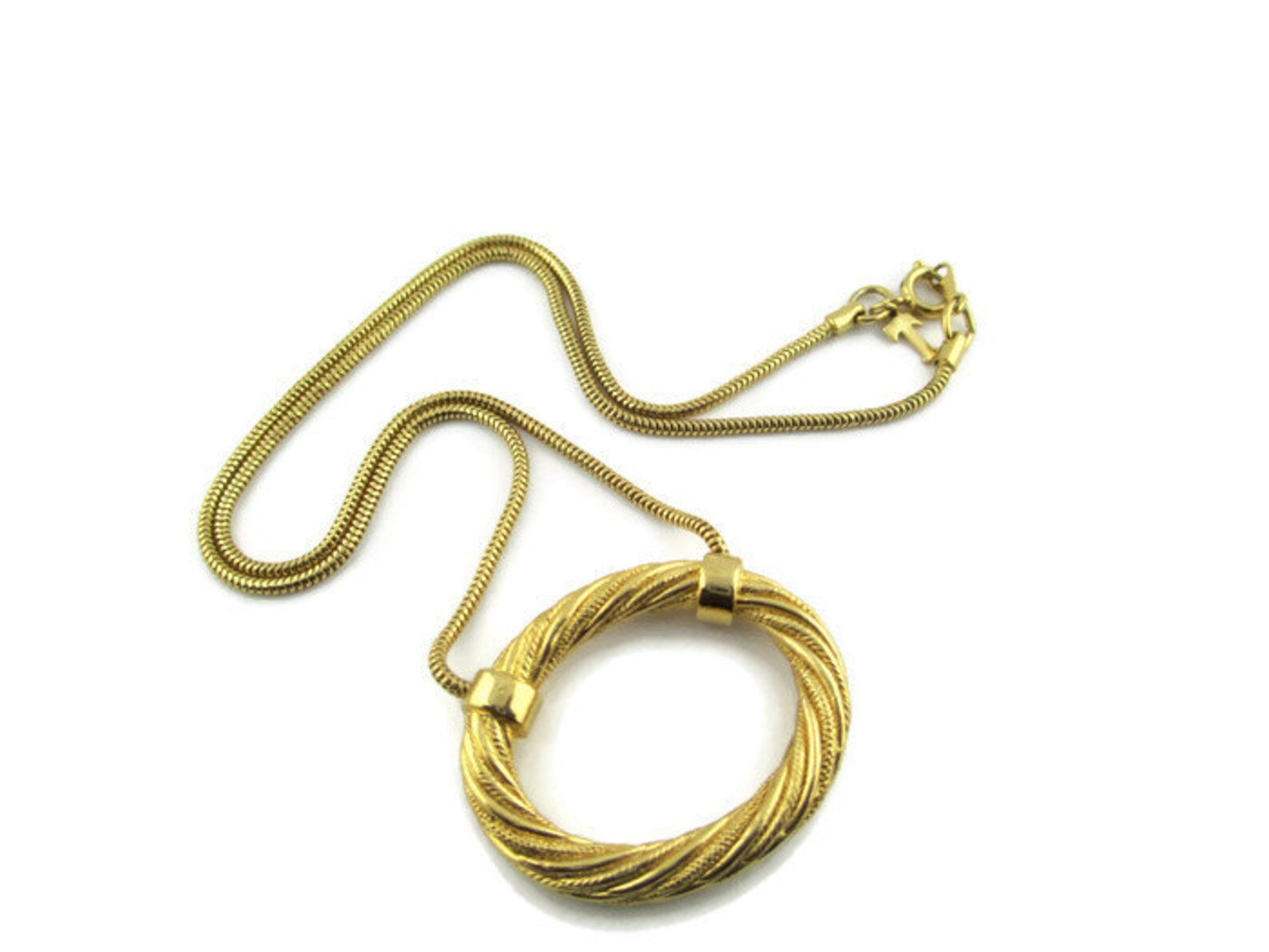 Vintage Trifari Gold Tone Snake Chain Roped Oval Pendant | Etsy Vintage Trifari Gold Tone Snake Chain Roped Oval Pendant | Etsy