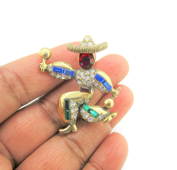 Male Maracas Dancer VTY Brooch/ Latin American Caribb… - Gem