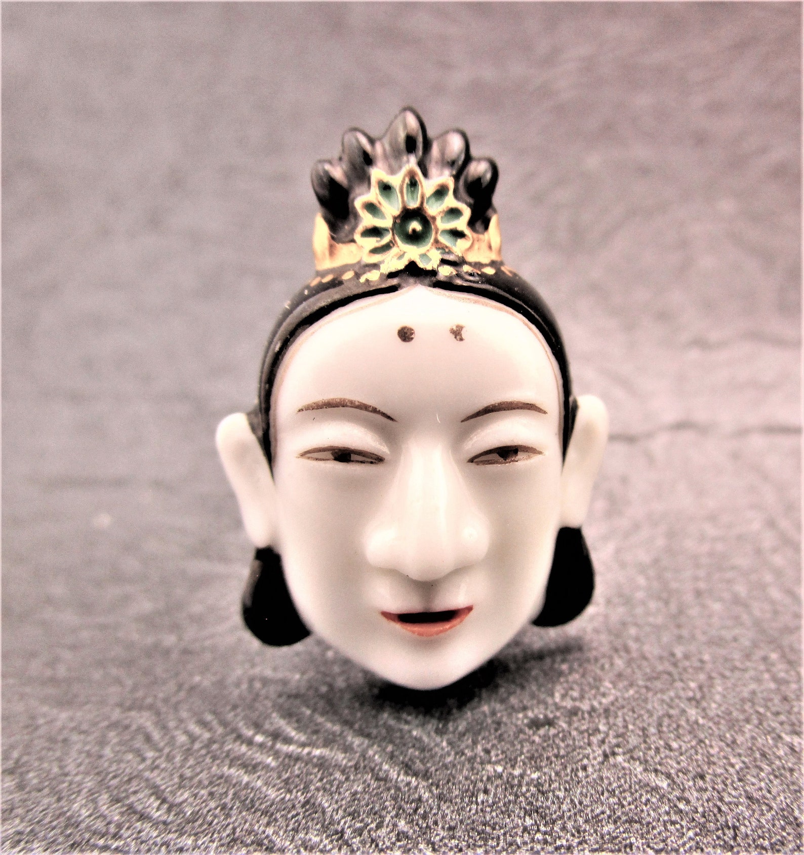 Toshikane BENZAITEN Button/ 7 Fortune Gods Arita Porcelain | Etsy