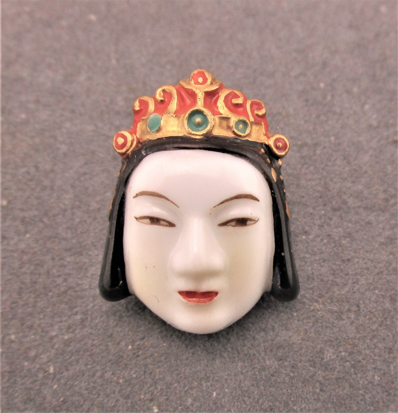 トシカネ Toshikane KISHOTEN Button/shinto Goddess of Happiness and - Etsy