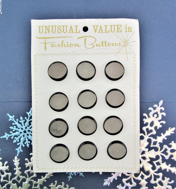 12 Black & Gray Hard Plastic Buttons /by Unusual Value in | Etsy