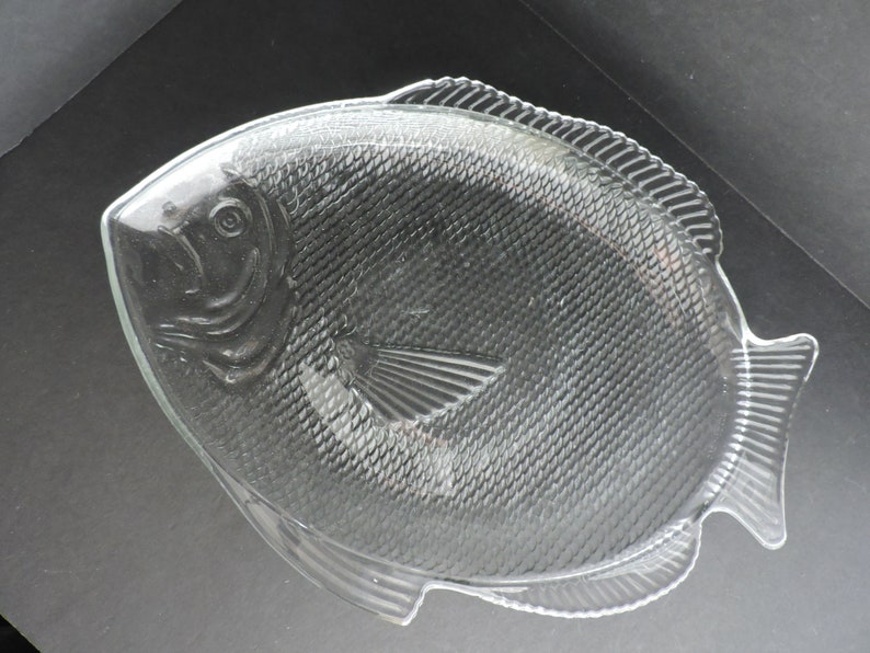 Large Glass Fish Platter Vintage Clear Serving Plates Fish - Etsy