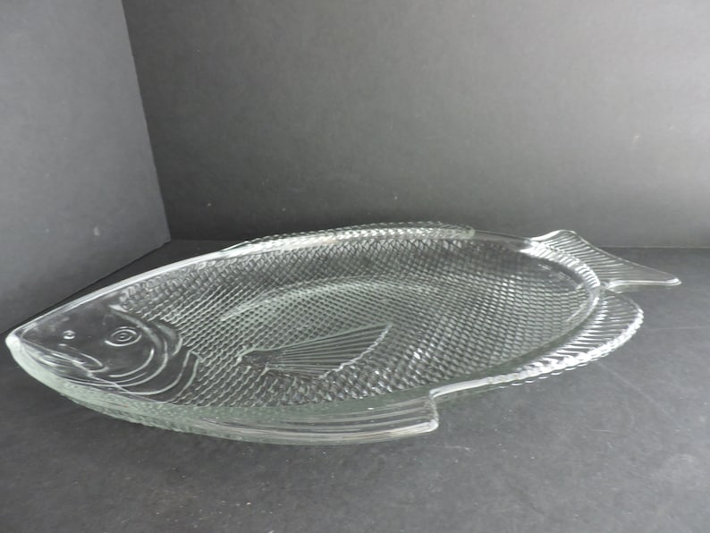 Large Glass Fish Platter Vintage Clear Serving Plates Fish - Etsy