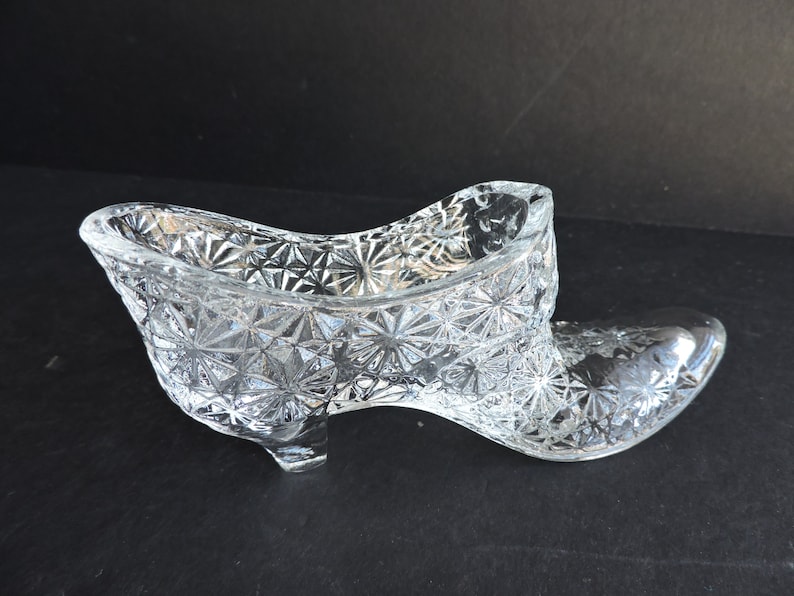 Glass Shoe Collectible Clear Daisy and Button Figurine Art Glass ...