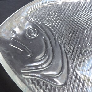 Large Glass Fish Platter Vintage Clear Serving Plates Fish Scale Design ...