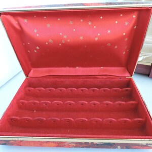 Jewelry Box With Multiple Earring and Ring Compartments Vintage Mele ...