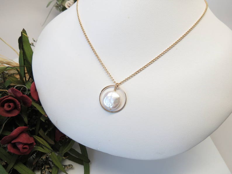 Freshwater Pearl Necklace White Pearl Necklace in Gold - Etsy Freshwater Pearl Necklace White Pearl Necklace in Gold - Etsy