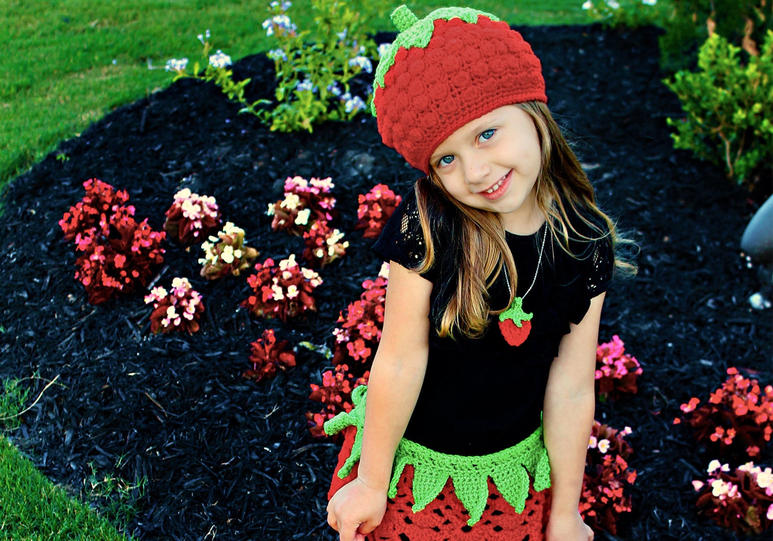 Crochet Strawberry Hat, Skirt & Pendant Outfit Pattern. Easy Girls ...