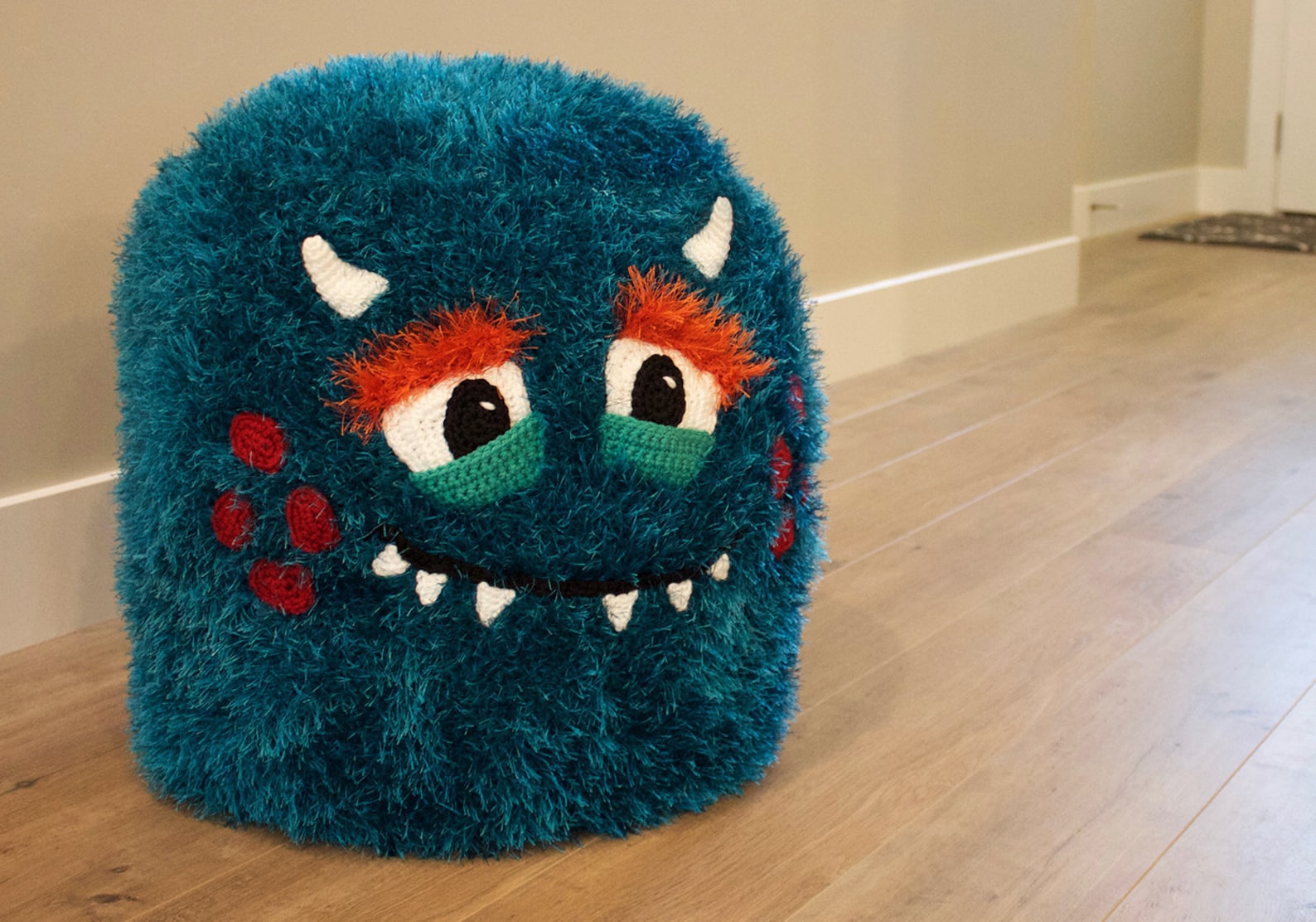 Crochet Monster Pouf /pouffe / Ottoman / Toy Pattern. Easy - Etsy