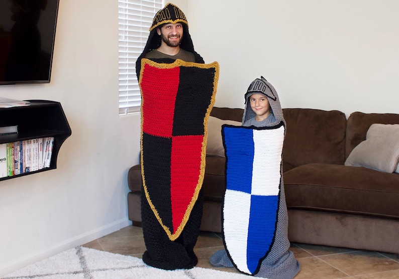 Crochet Knight Blanket Pattern. Cool Gamers Hooded Blanket Easy ...