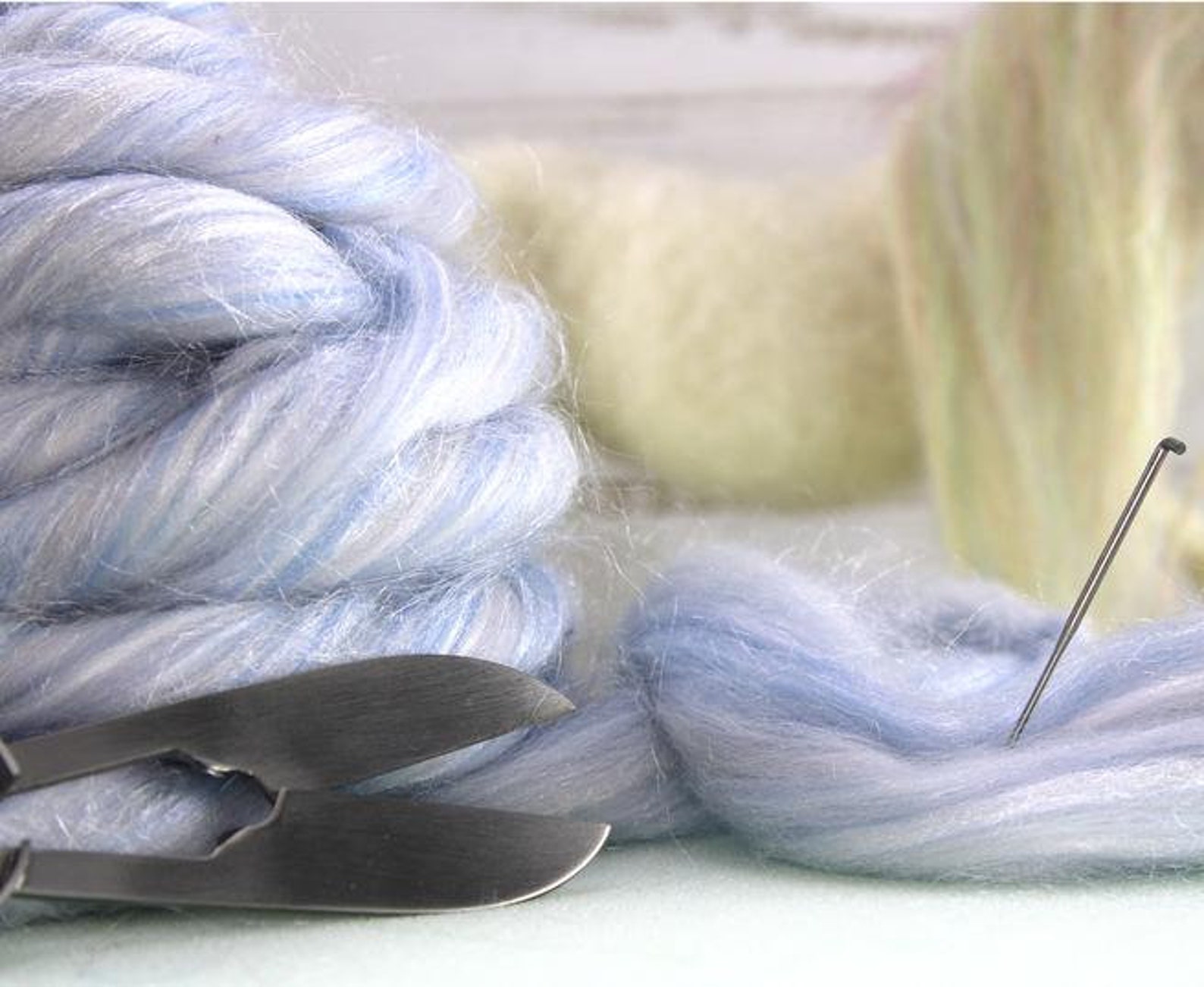 New! Blended Glitter Superfine Merino / Nylon Blend Wool Roving 2-4 Oz ...