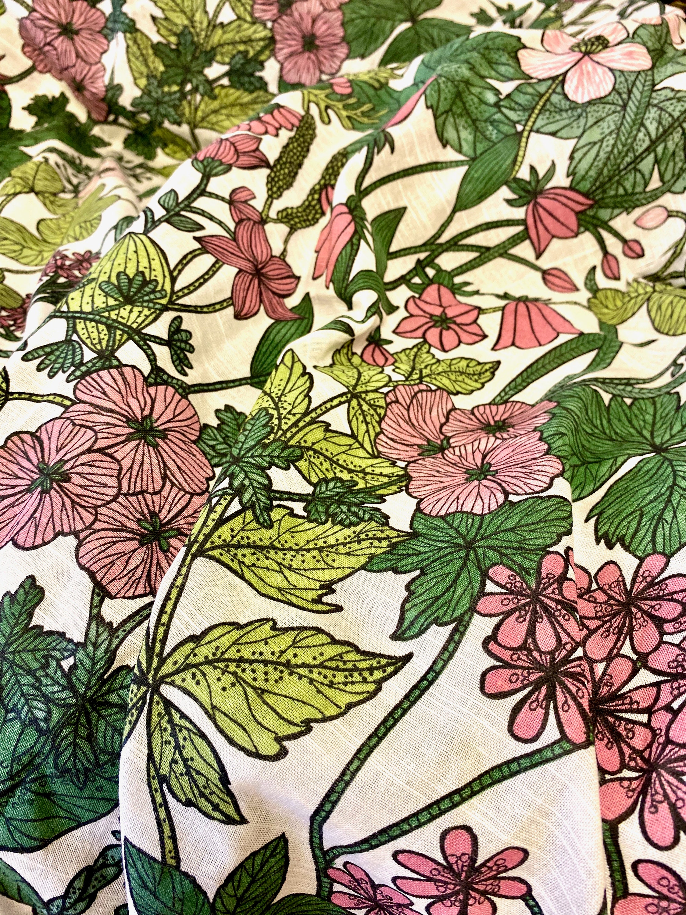 Floral Swedish Cotton Fabric Vintage Style Botanical Fabric ...