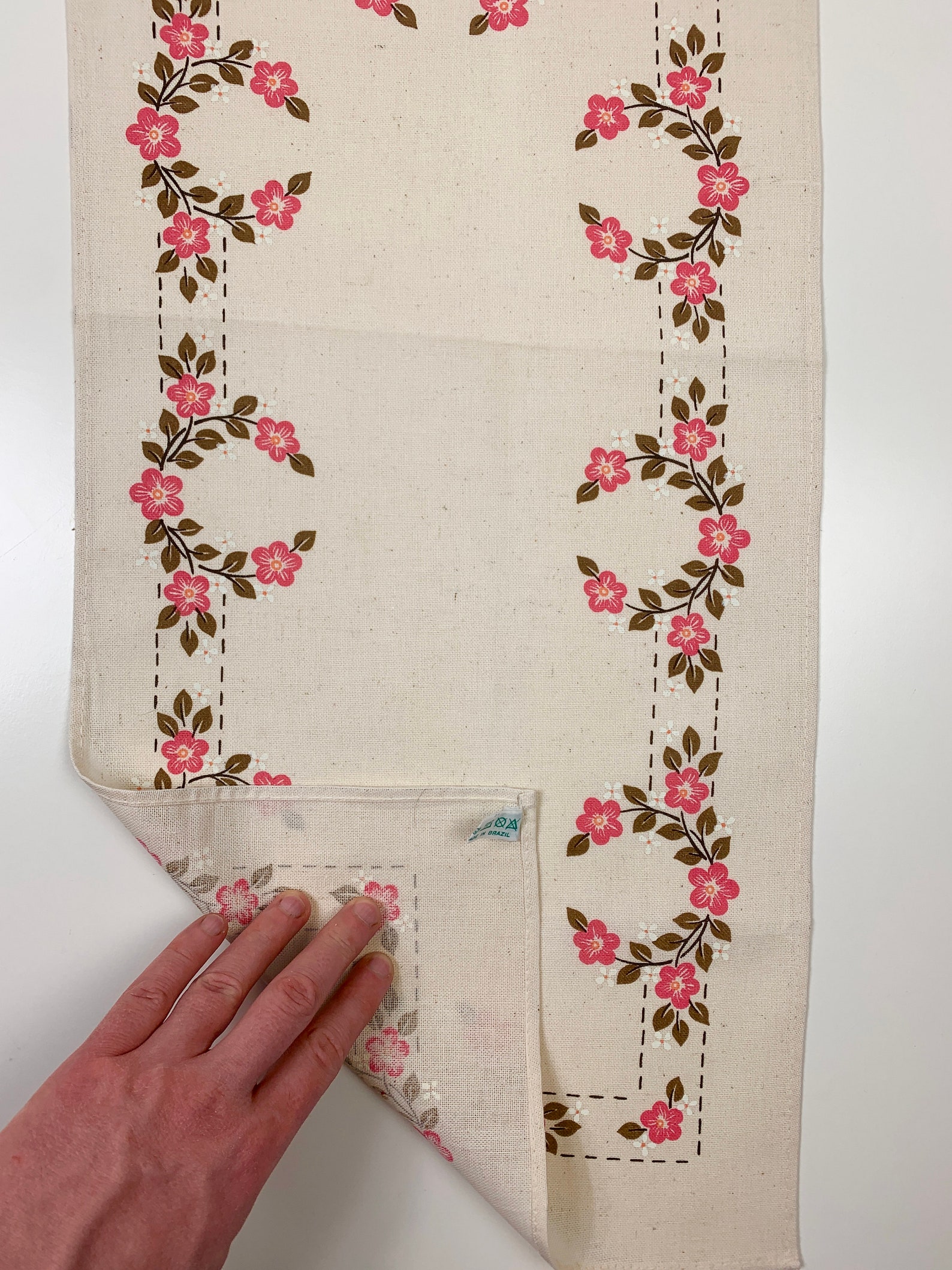 Unused Vintage Table Runner From the 1960s. Swedish Floral | Etsy