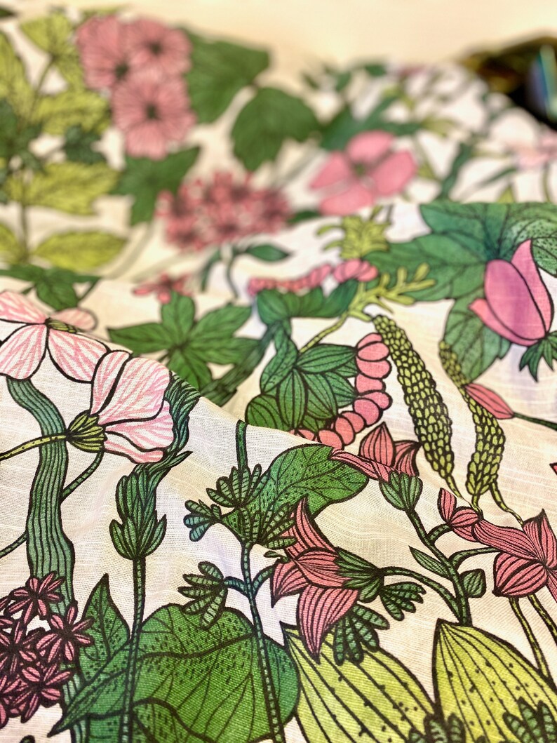 Floral Swedish Cotton Fabric Vintage Style Botanical Fabric ...