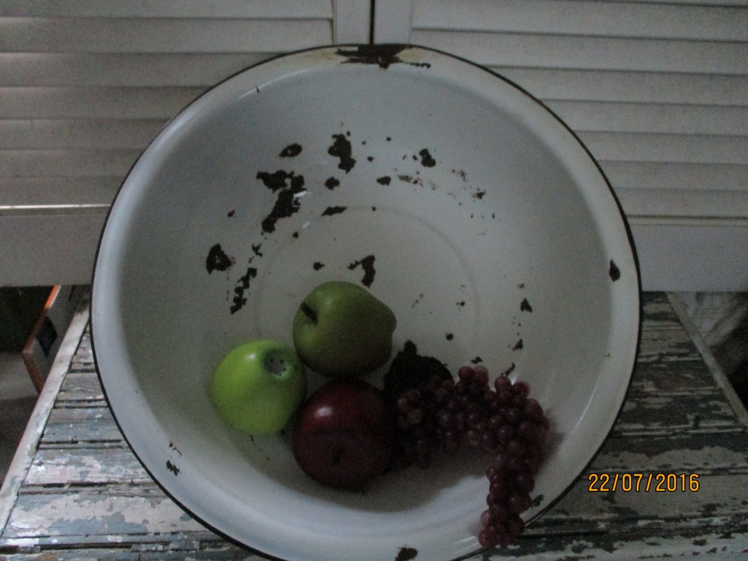 Antique Wash Pot, Enamelware Tub, Porcelain, Primitive Metal Bowl, Farm ...