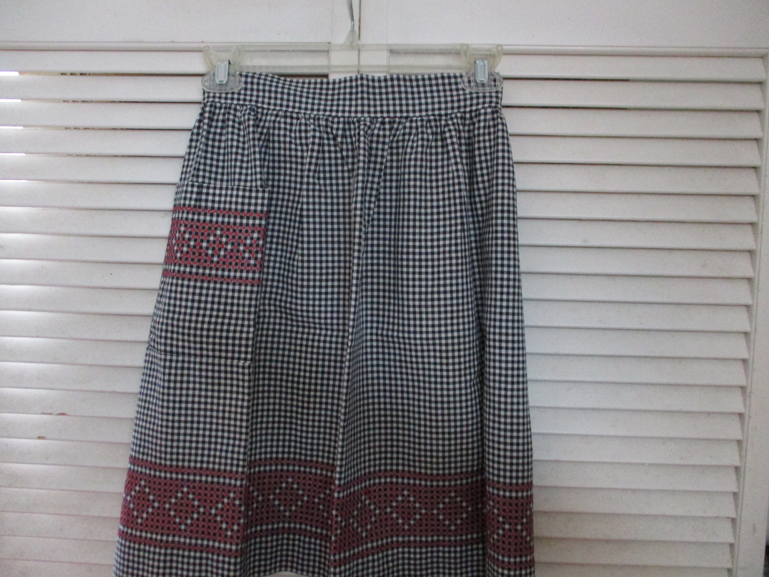 Linens Hand embroidered red gingham Apron vintage 1950s 1960s check ...