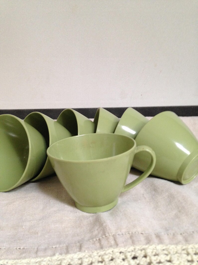 Lenotex Avocada Green Cups Set of 7 Cups SO RETRO - Etsy