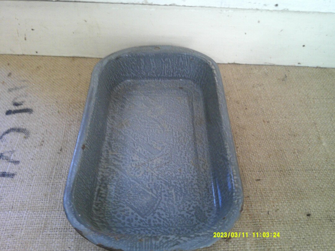 Vintage Gray Mottled Enamel Rectangular Baking Pan. Perfect for Your ...
