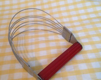 Bakelite Cake Cutter - Etsy