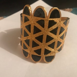 Beautiful MOD Geometric Kenneth Lane KJL Designer Cuff Style Black ...