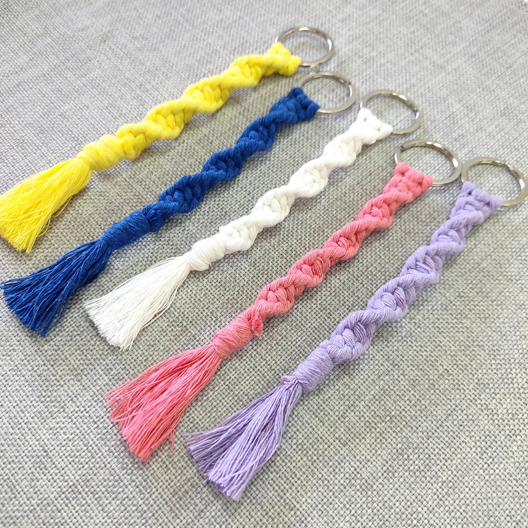 Macrame Keychain, Boho Macrame Keychain, Macrame Twist Keychain, Blue ...