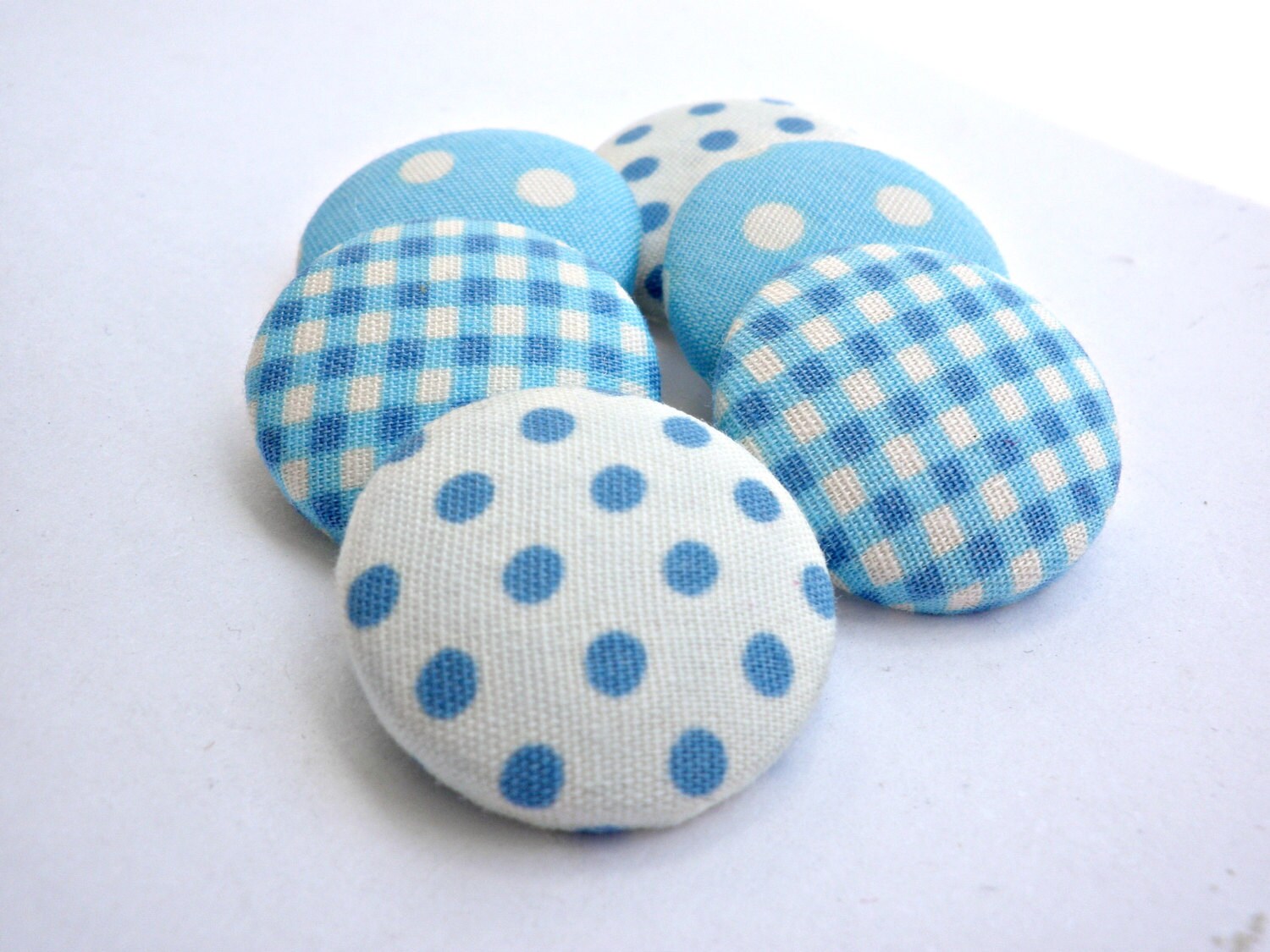 Covered fabric buttons - Baby blue fabric buttons - Sewing buttons ...