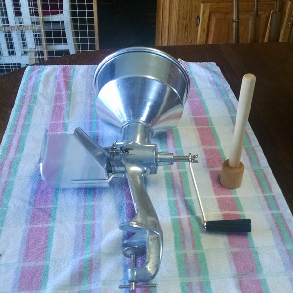 Squeezo Strainer - Etsy