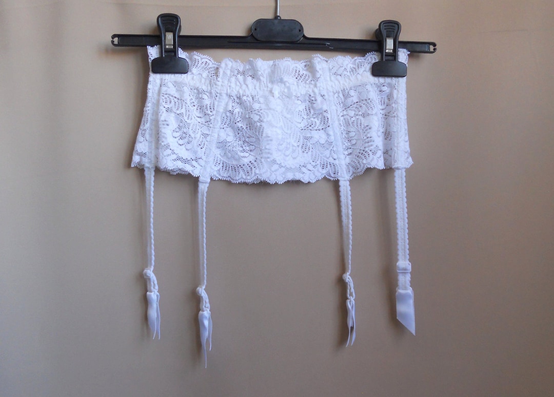 Ladies Lace Lingerie Accessories , White Lase Garter Belt Vintage Italy ...