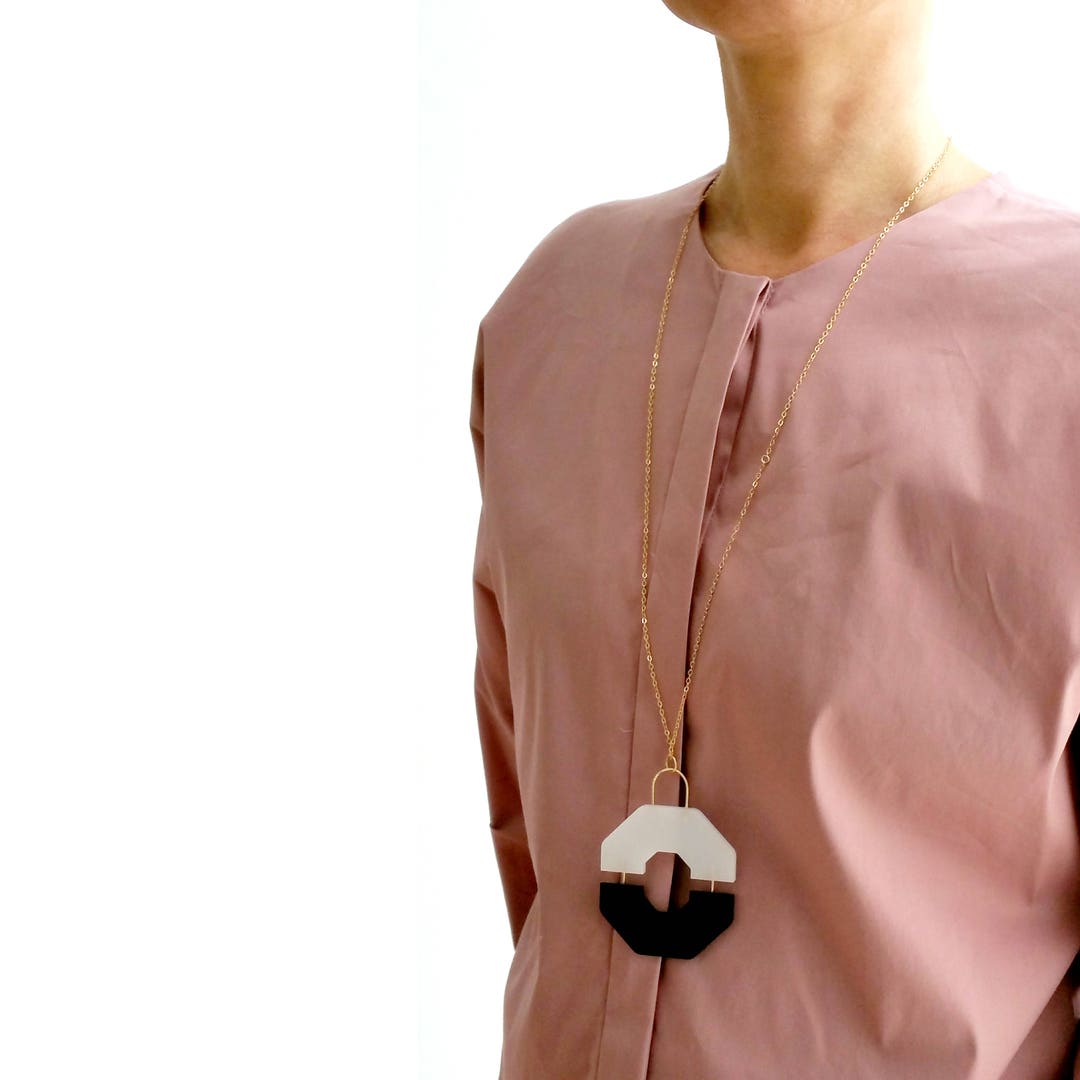 SPLIT NECKLACE BW | Black Necklace, Hexagon, Black and White Jewelry ...