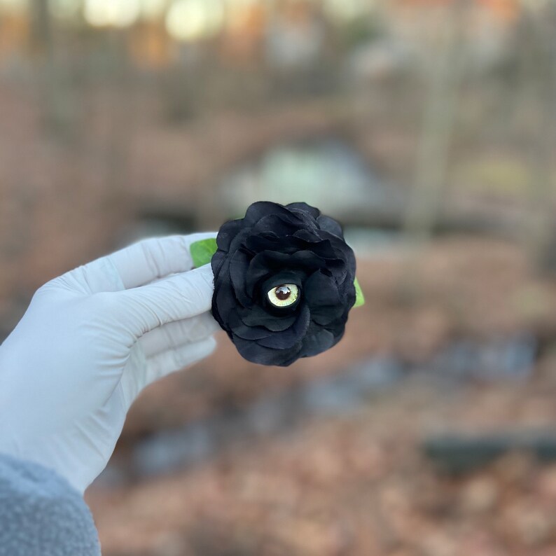 Mania the Rotten Rose - Etsy