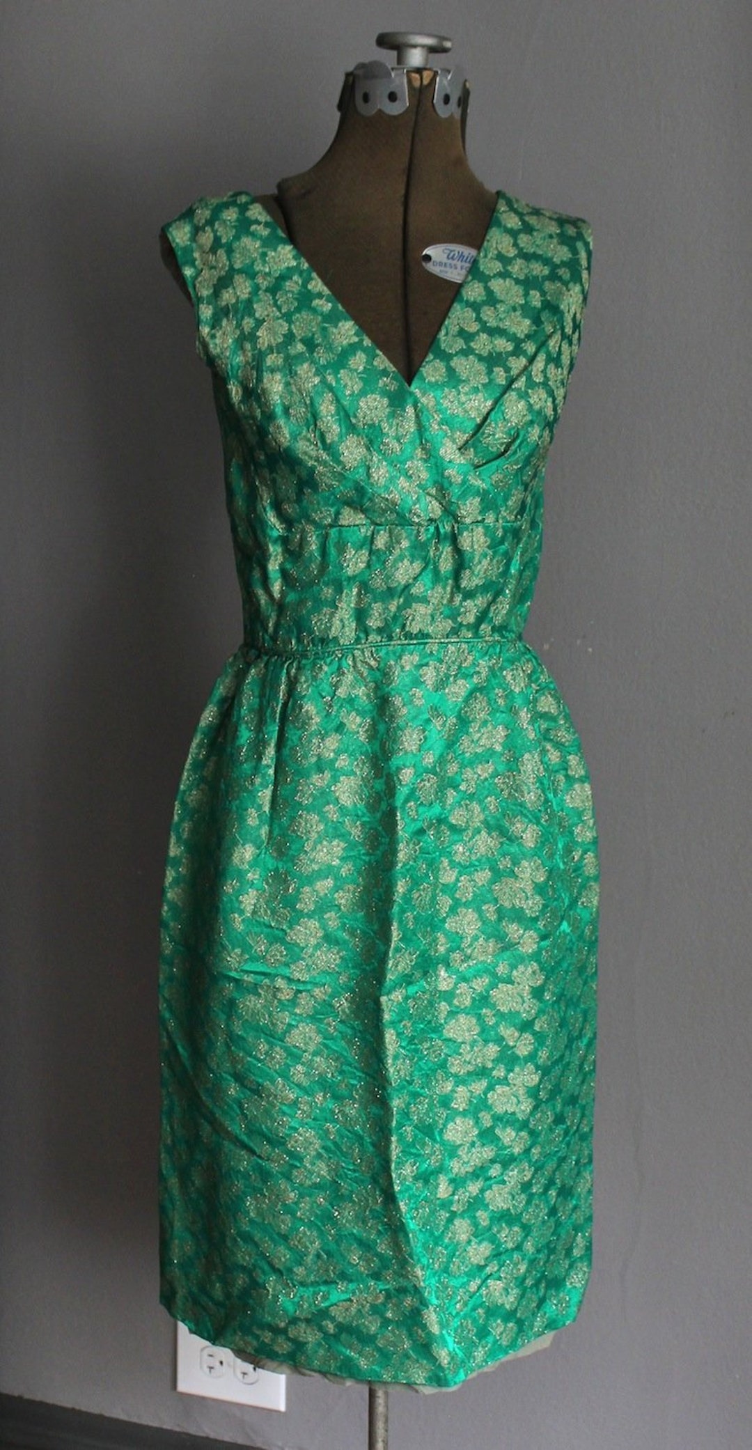 60s Green and Gold Brocade Tapestry Floral Sleeveless Wiggle Dress ...