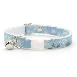 Winter Cat Collar - "snowflakes - Frosty Blue" - Light Blue Snowflake ...